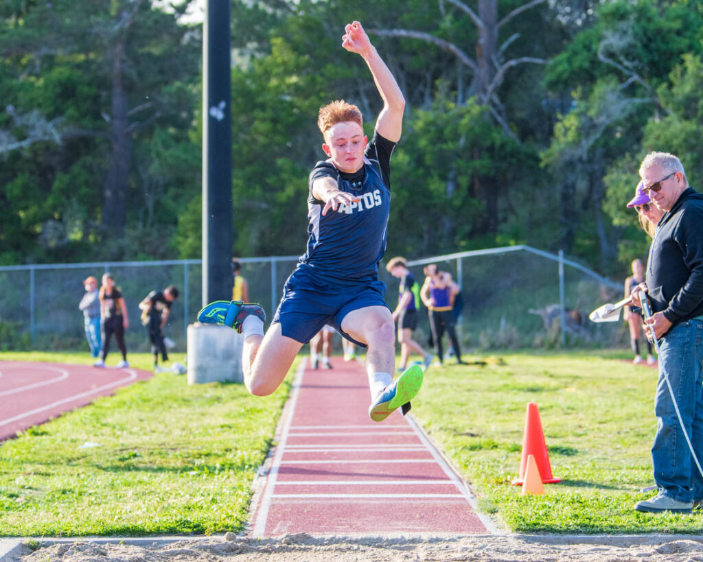 Photos: Local athletes have a field day at Knights Invite | High school ...